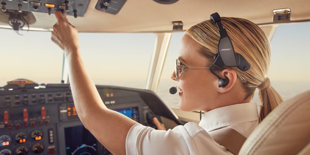 ProFlight Series 2 aviation headset for jet pilots | Bose