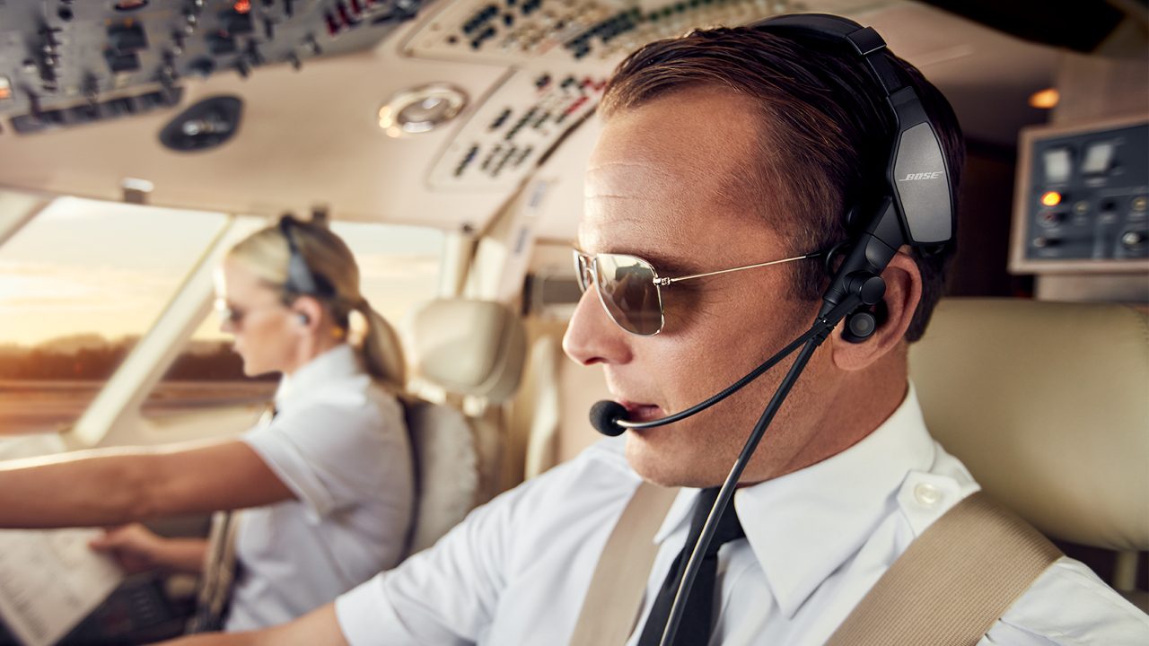 ProFlight wireless aviation headset for pilots | Bose