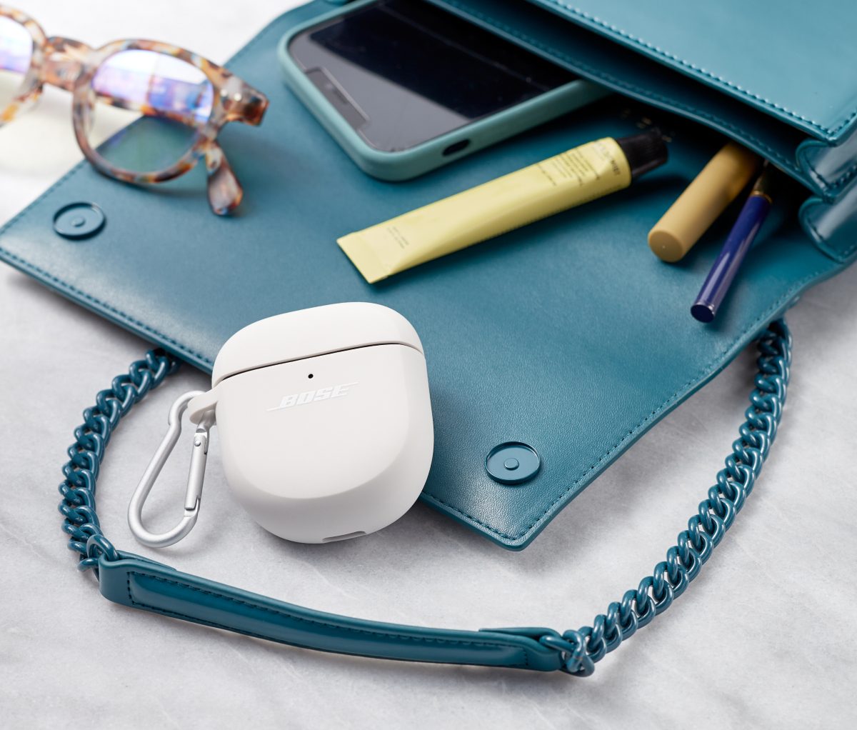 Silicone Protective Earbud Carry Case with Carabiner for QC Earbuds II ... Silicone Protective Earbud Carry Case with Carabiner for QC Earbuds II ...